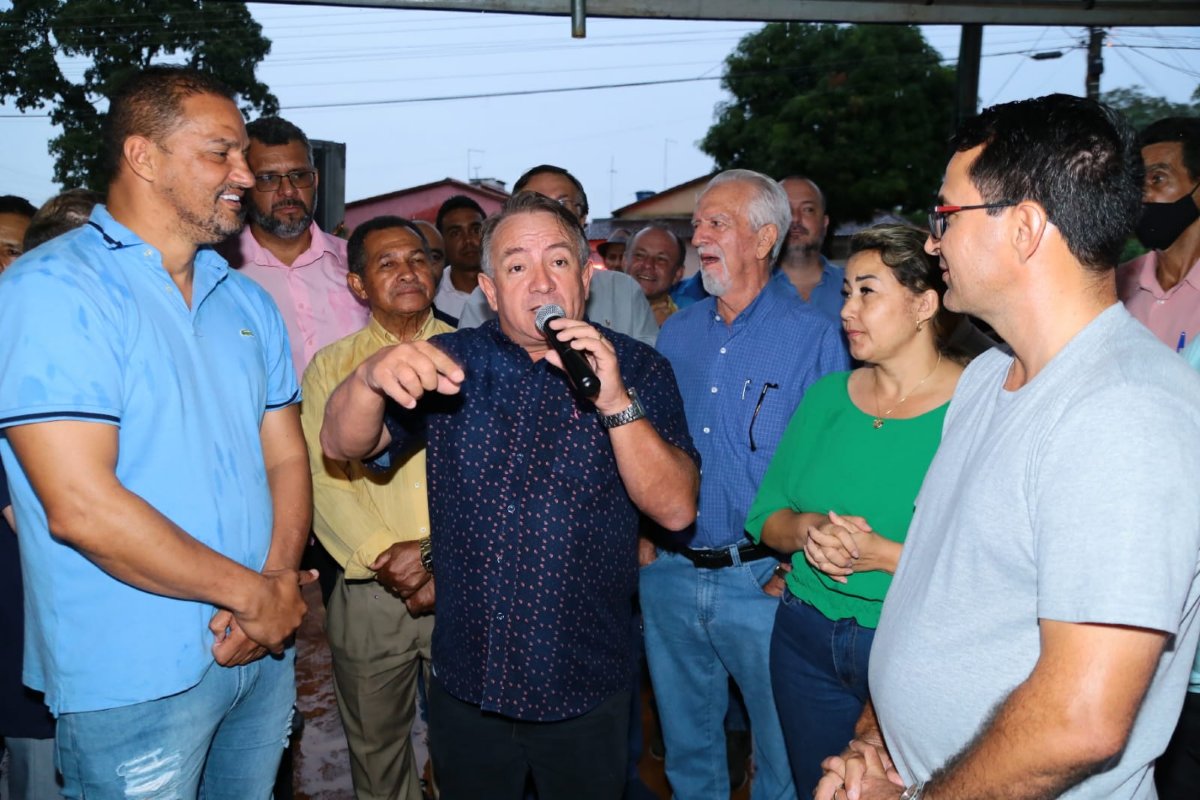 Vilmar Mariano anuncia “chegada de asfalto” em bairro de Aparecida ...